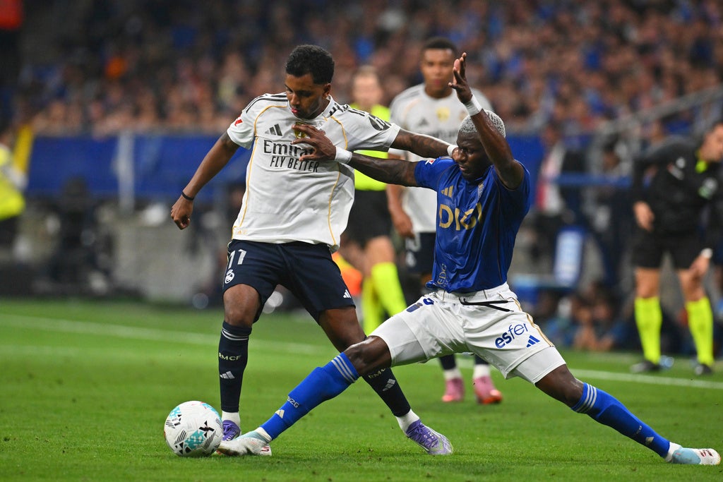 Real Madrid vence al Real Oviedo con doblete de Kylian Mbappé