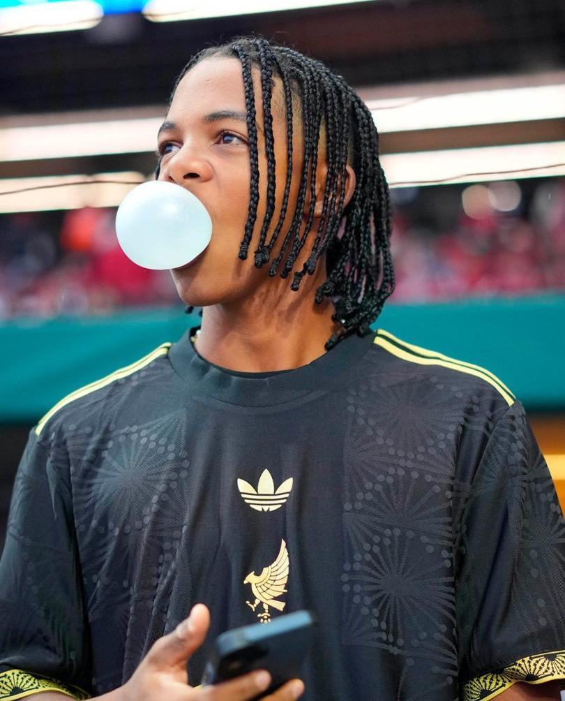 Robinson Canó Jr. sorprende al portar la camiseta de la Selección ...