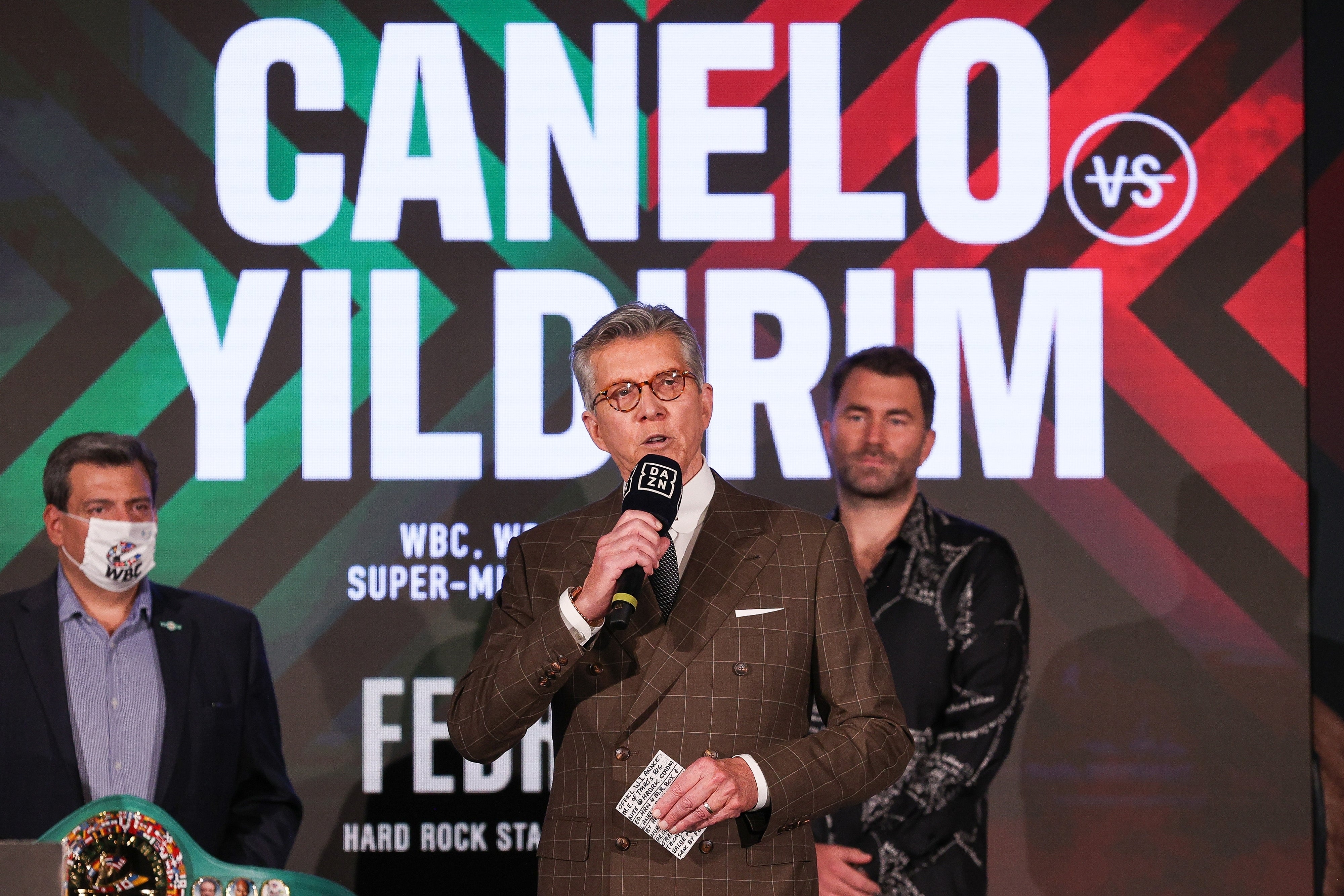 ¡Let's ready to rumble! Michael Buffer fue el presentador oficial del ...