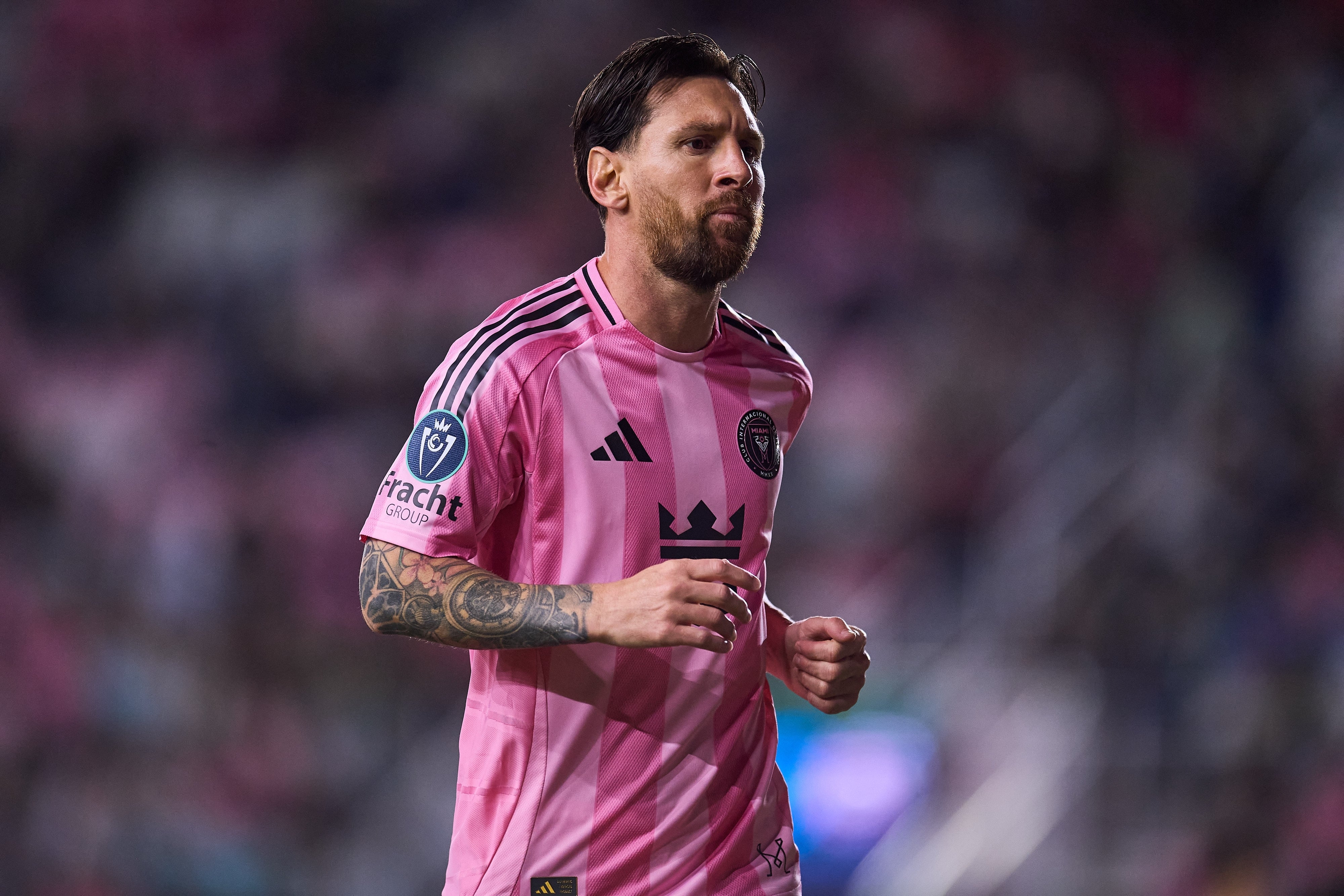 Brian Rodríguez revela cómo Luis Suárez le consiguió el jersey de Leo Messi