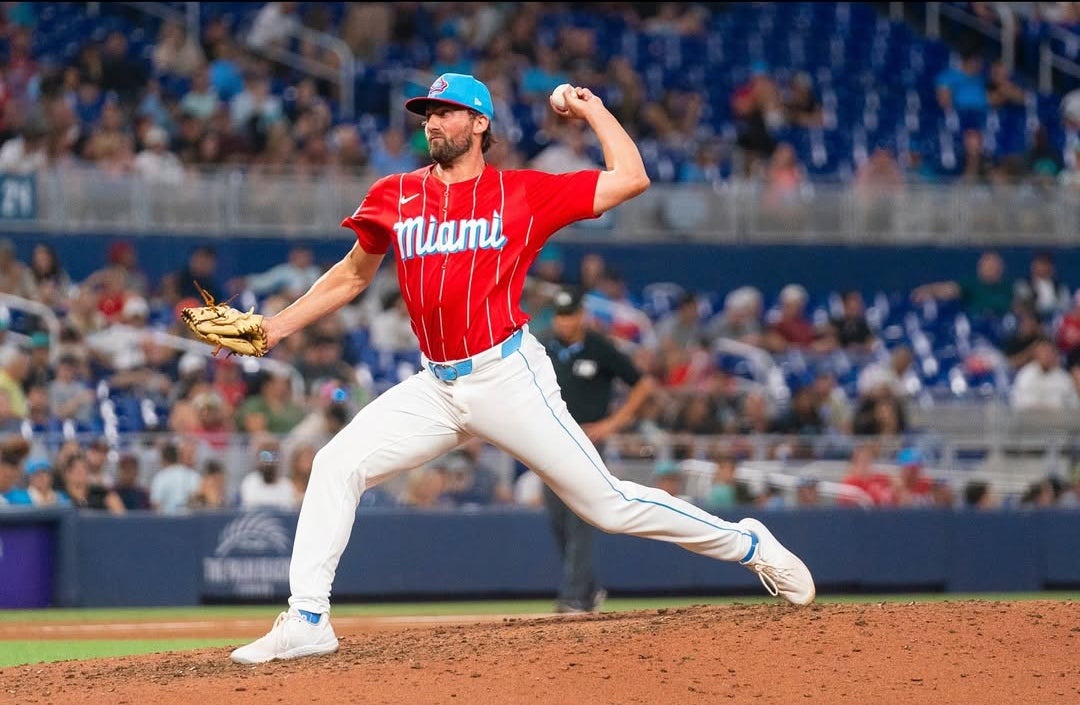 Nick Vespi y Kent Emanuel se suman a los Diablos Rojos del México