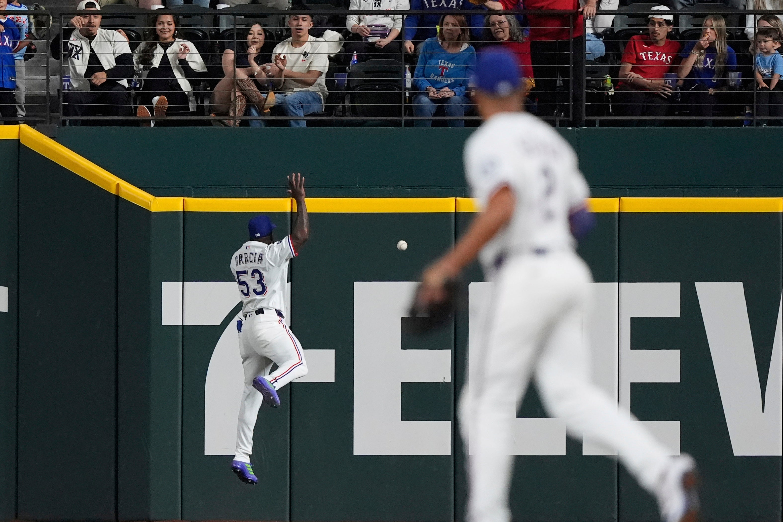 ¡Talento mexicano! Jonathan Aranda conecta su primer cuadrangular de la ...