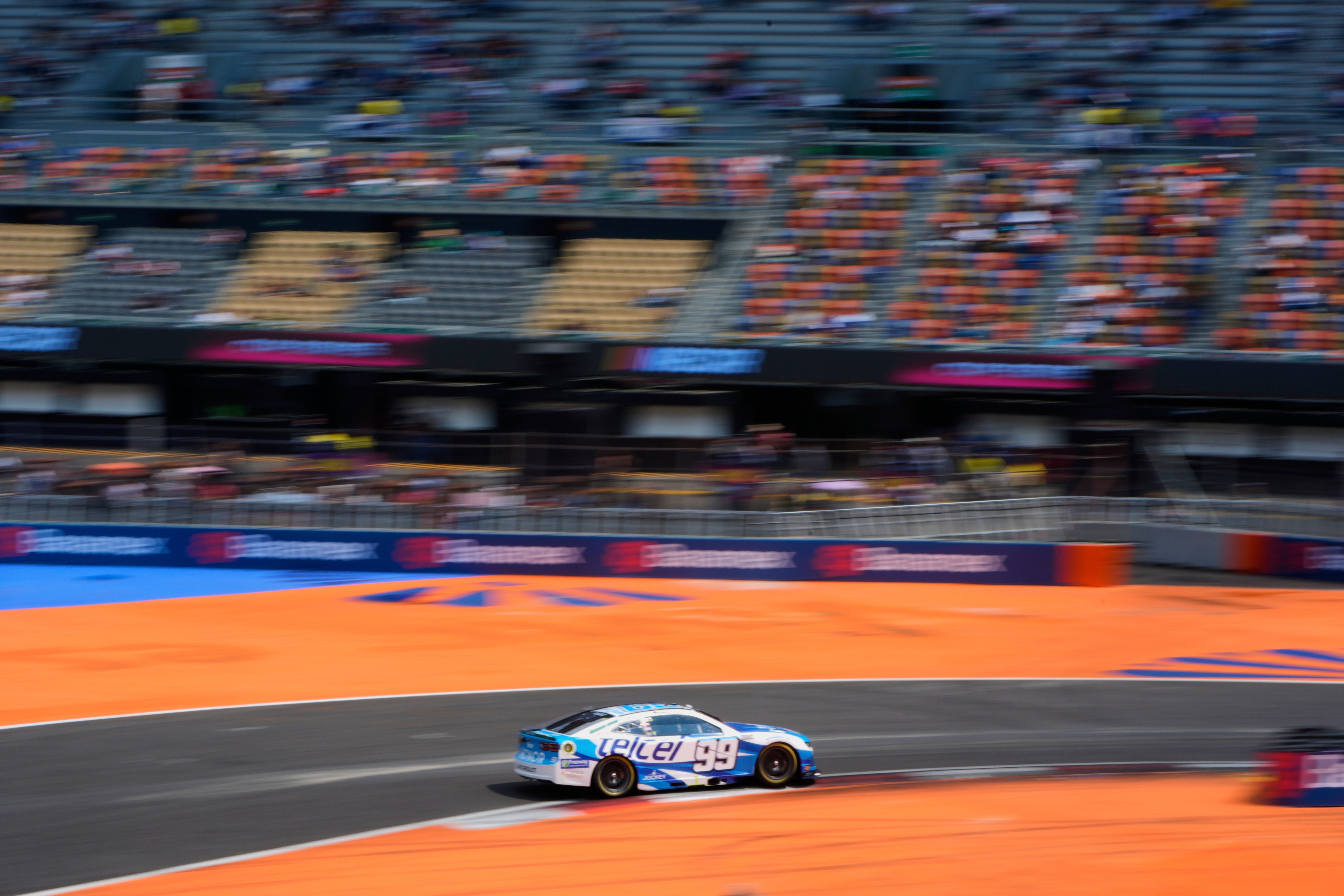 ¡Viva México! Daniel Suárez remonta y gana la carrera The Chilango 150 ...