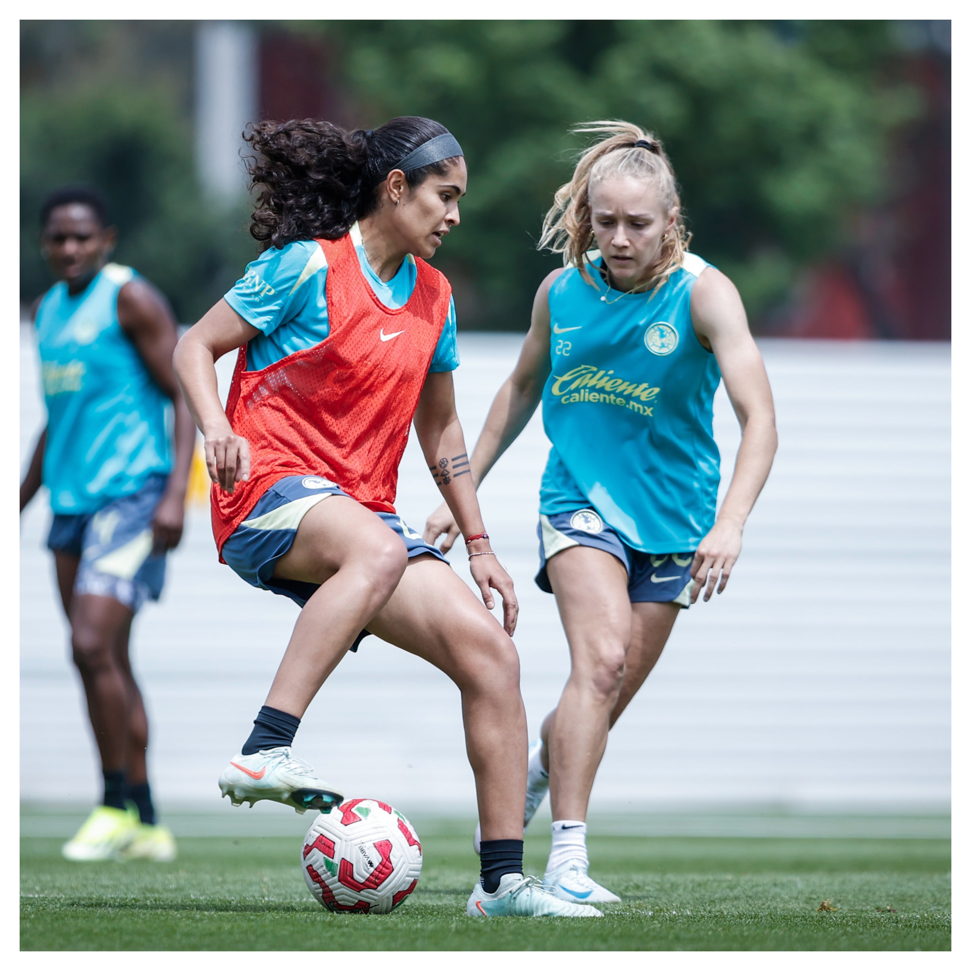 ¡Siguen los problemas! América Femenil anuncia lesión de Dani Espinoza