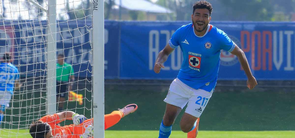 Samuel Espinosa, goleador de la categoría sub-23 de Cruz Azul se irá a ...