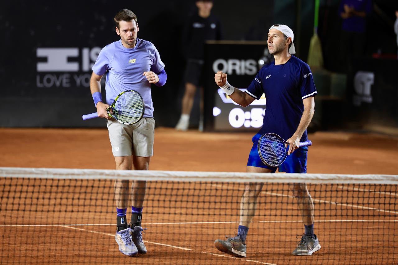 Santiago González recibe homenaje tras avanzar a Cuartos en el Mexico City Open