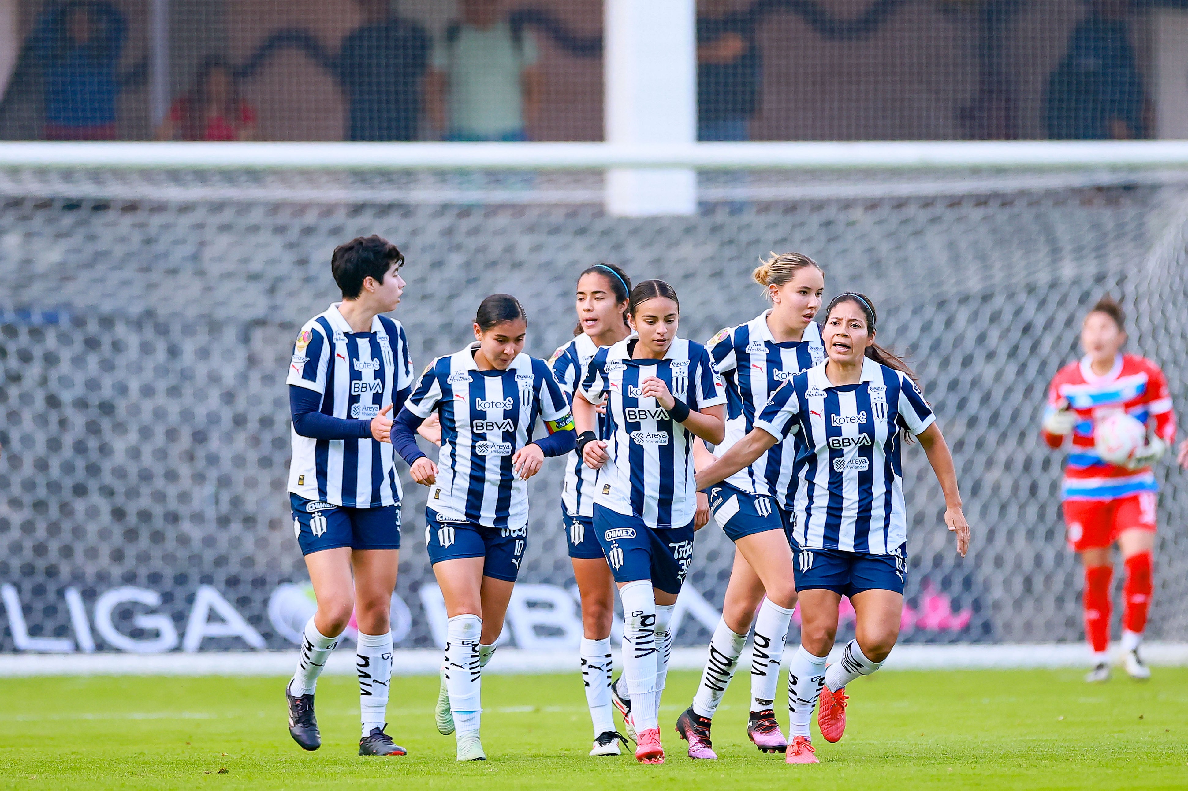 Rayadas, con doblete de Alice Soto, saca el triunfo de último minuto ...