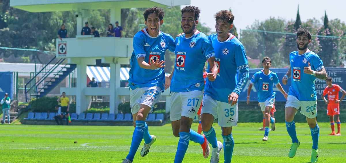 Samuel Espinosa, goleador de la categoría sub-23 de Cruz Azul se irá a ...