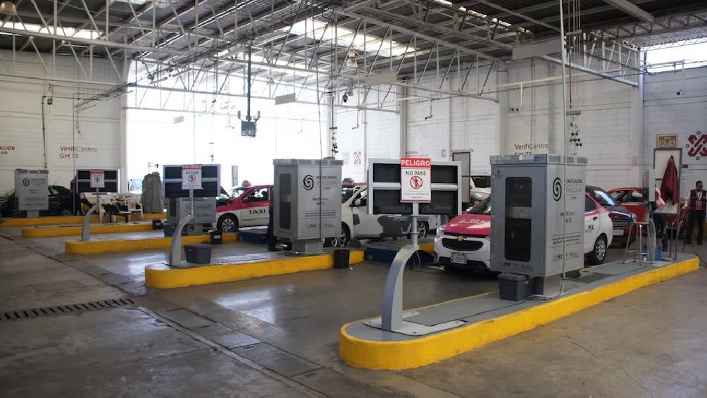 ¿Qué autos deben verificar en enero de 2025? Aquí te contamos los detalles