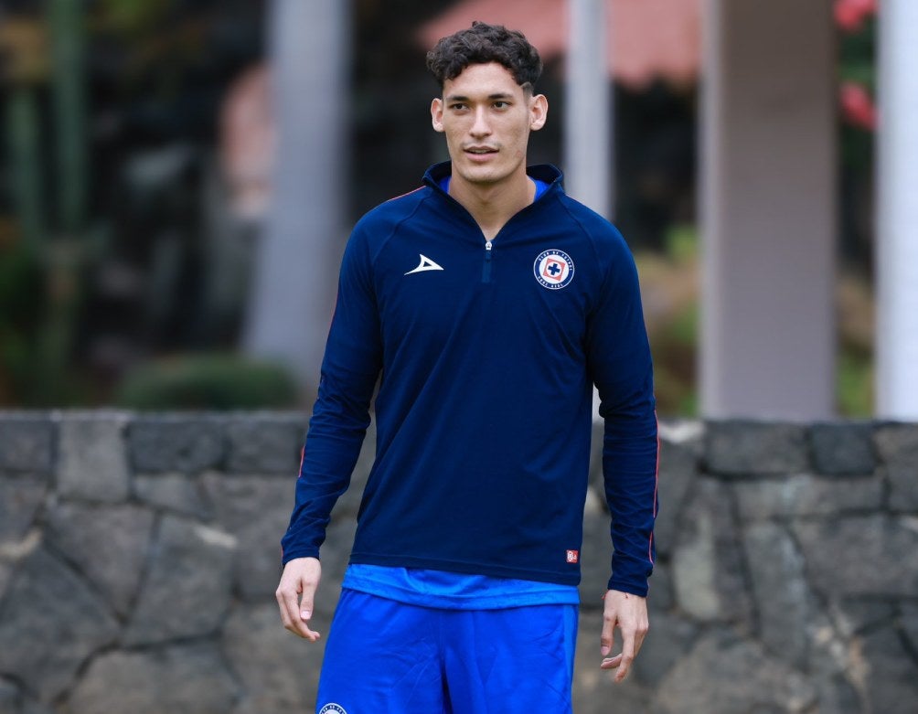 Chiquete manda mensaje de despedida a Guadalajara: “Siempre llevaré el escudo de Chivas”