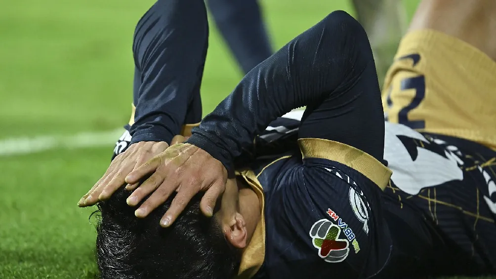 Pumas confirma fractura de Michell Rodríguez tras 30 segundos de su ...